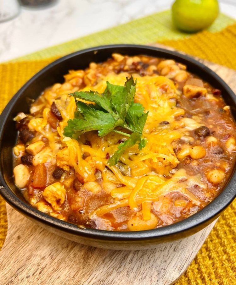 Chipotle Chicken Chili Recipe: A New Spin on a Classic Dish - Step by ...